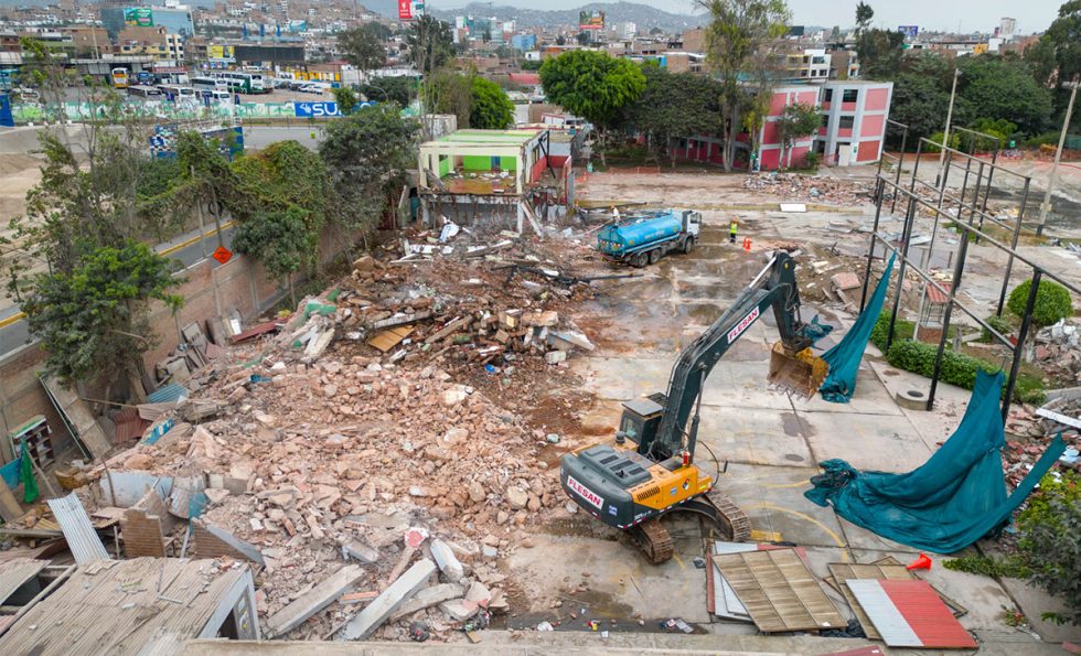 Iniciamos la demolición de 11 colegios en Lima Metropolitana | PEIP ...